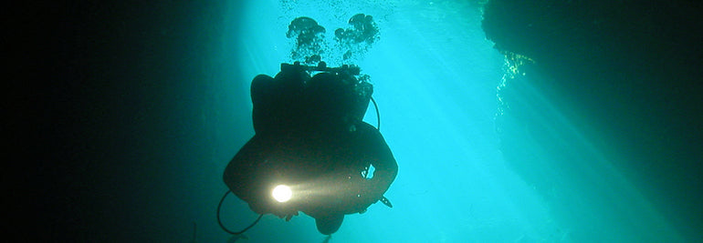 Watch these divers explore the Abaco Blue Holes –?live!